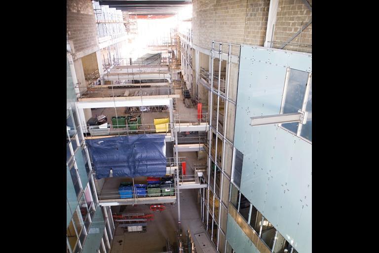 Laboratory of Molecular Biology: Master of science | Features | Building